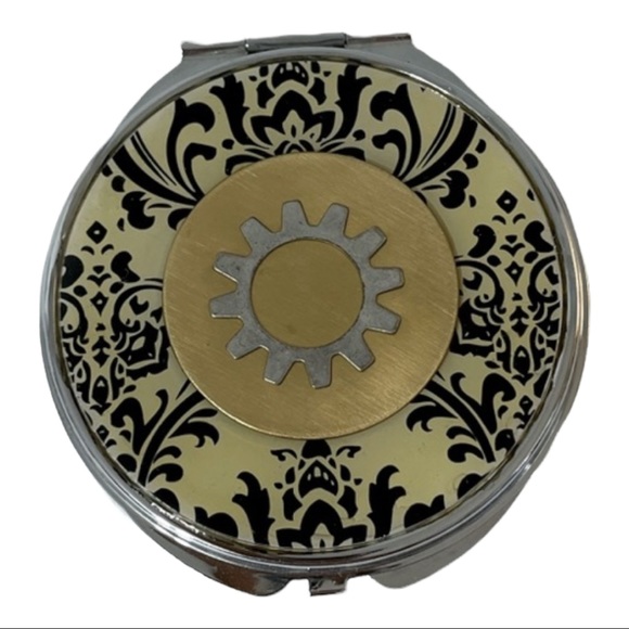 Bath | Vintage Compact Mirror Travel Floral Vase Design Silver Tone ...